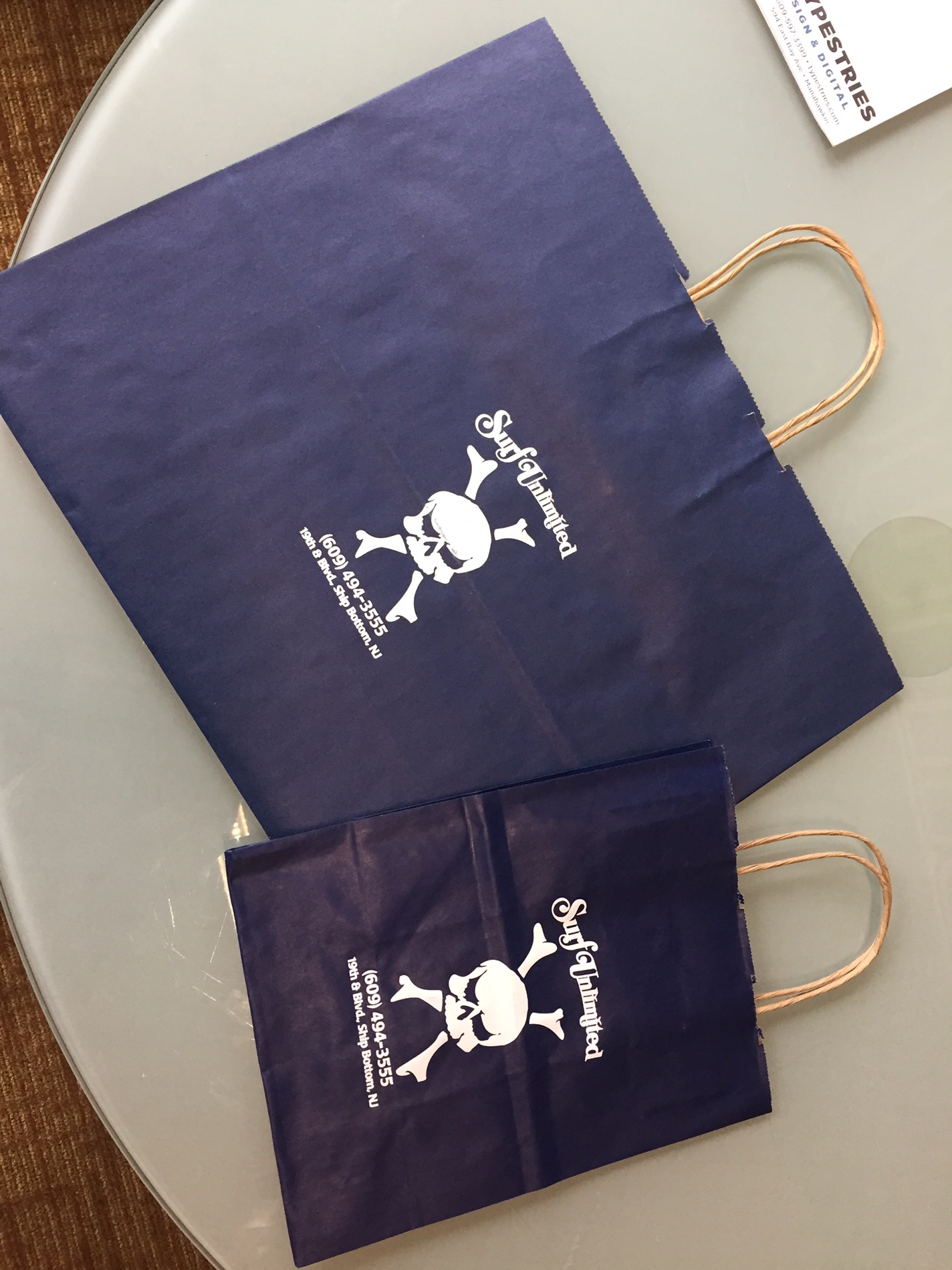 Custom branded shopping bags are really just small signs! | Sign ...